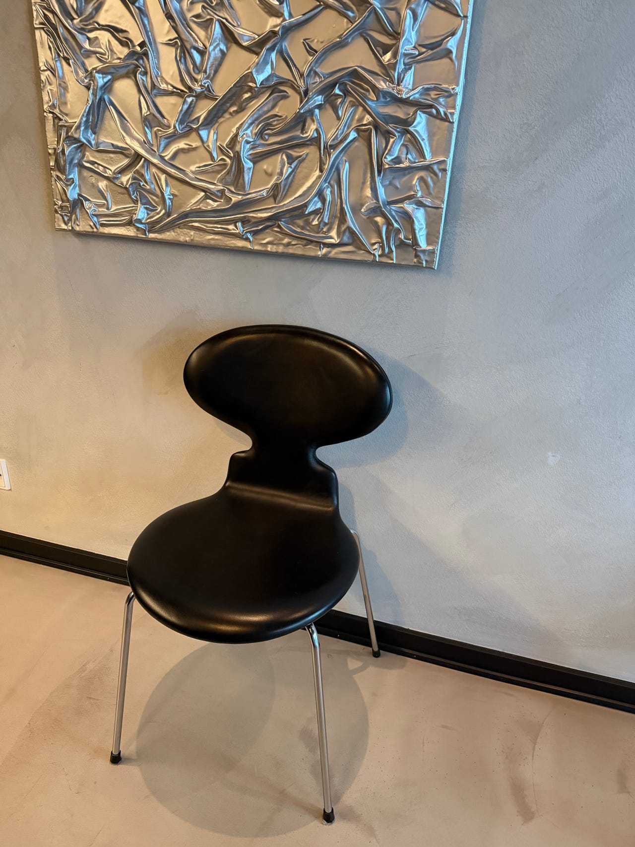 6 stk. Myren stole – Arne Jacobsen – sort læder (nybetrukket) | DBA