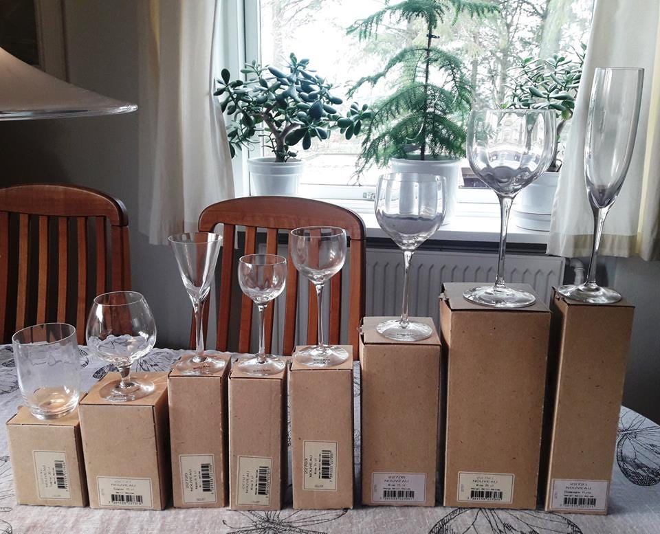 NYE håndlavede design drikkeglas fra Kosta Boda, designet af Bertil ...