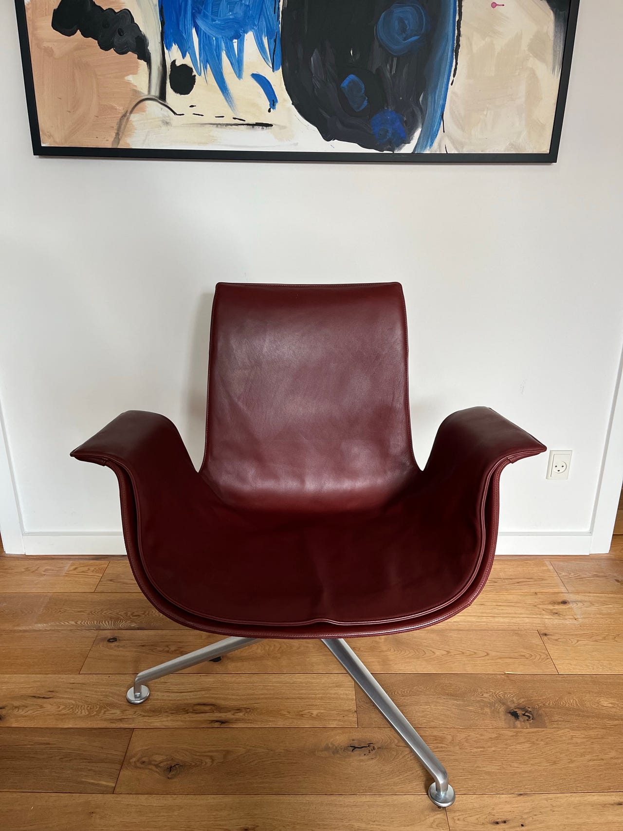 FK Lounge Chair. | DBA