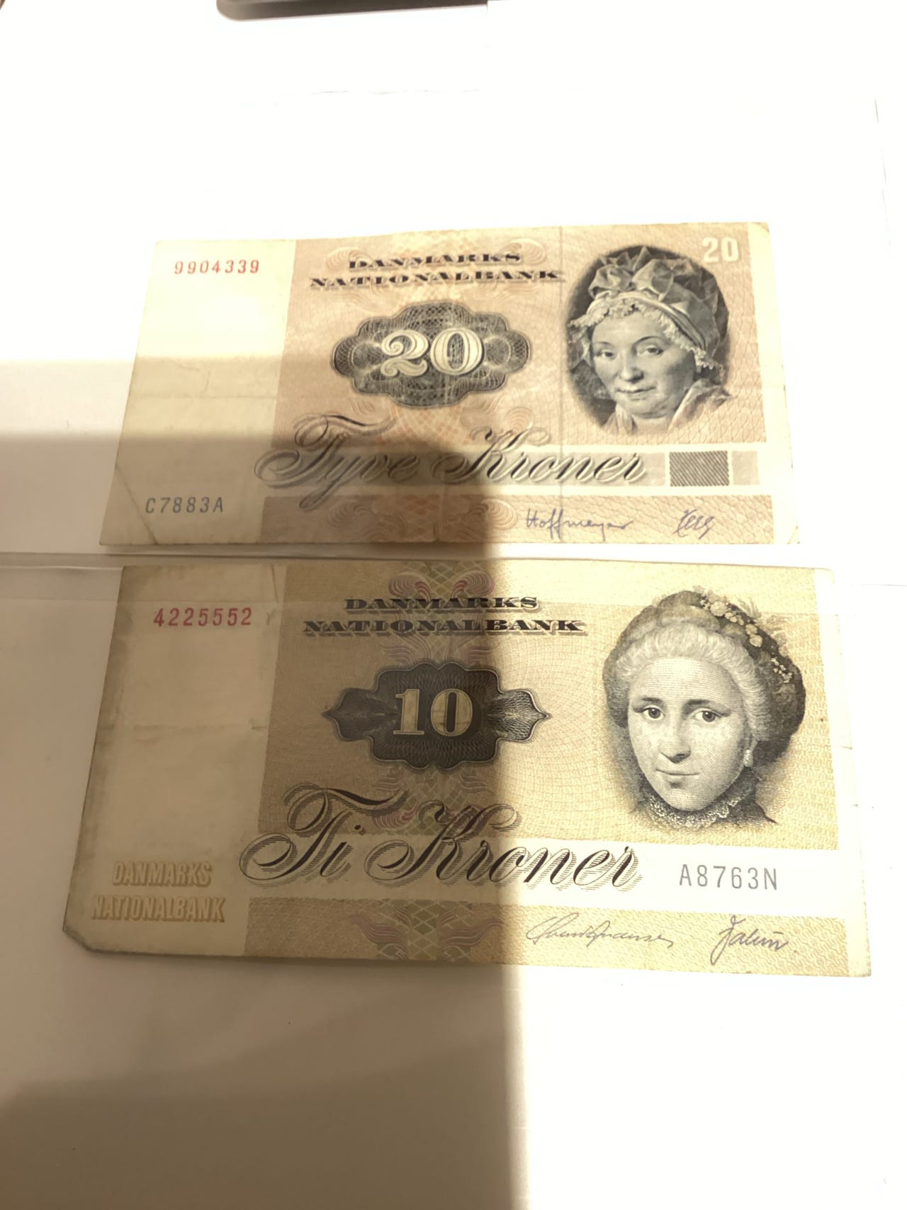 Danmarks Nationalbank 10 og 20 kroner sedler | DBA