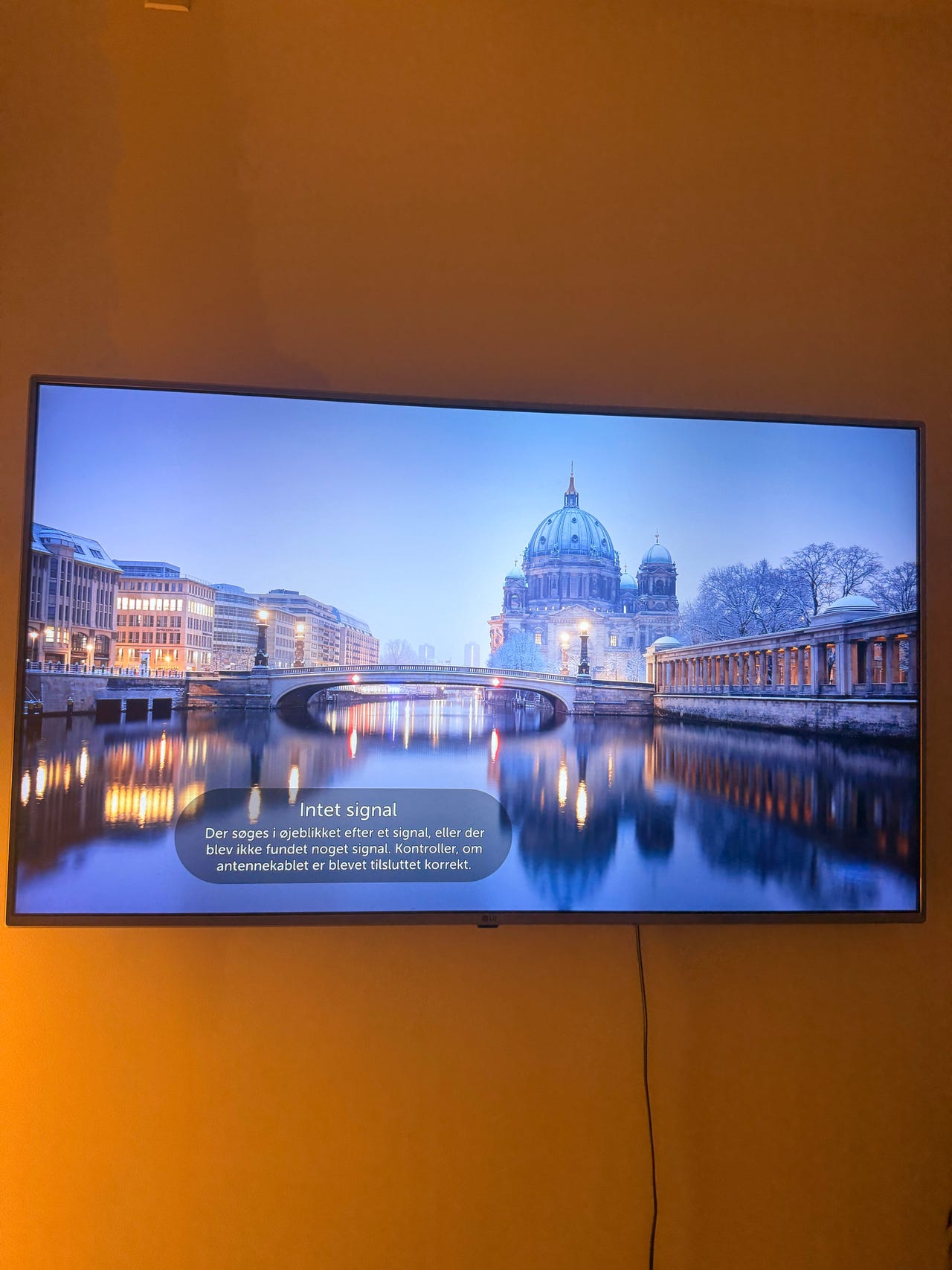 LG 55 smart TV | DBA