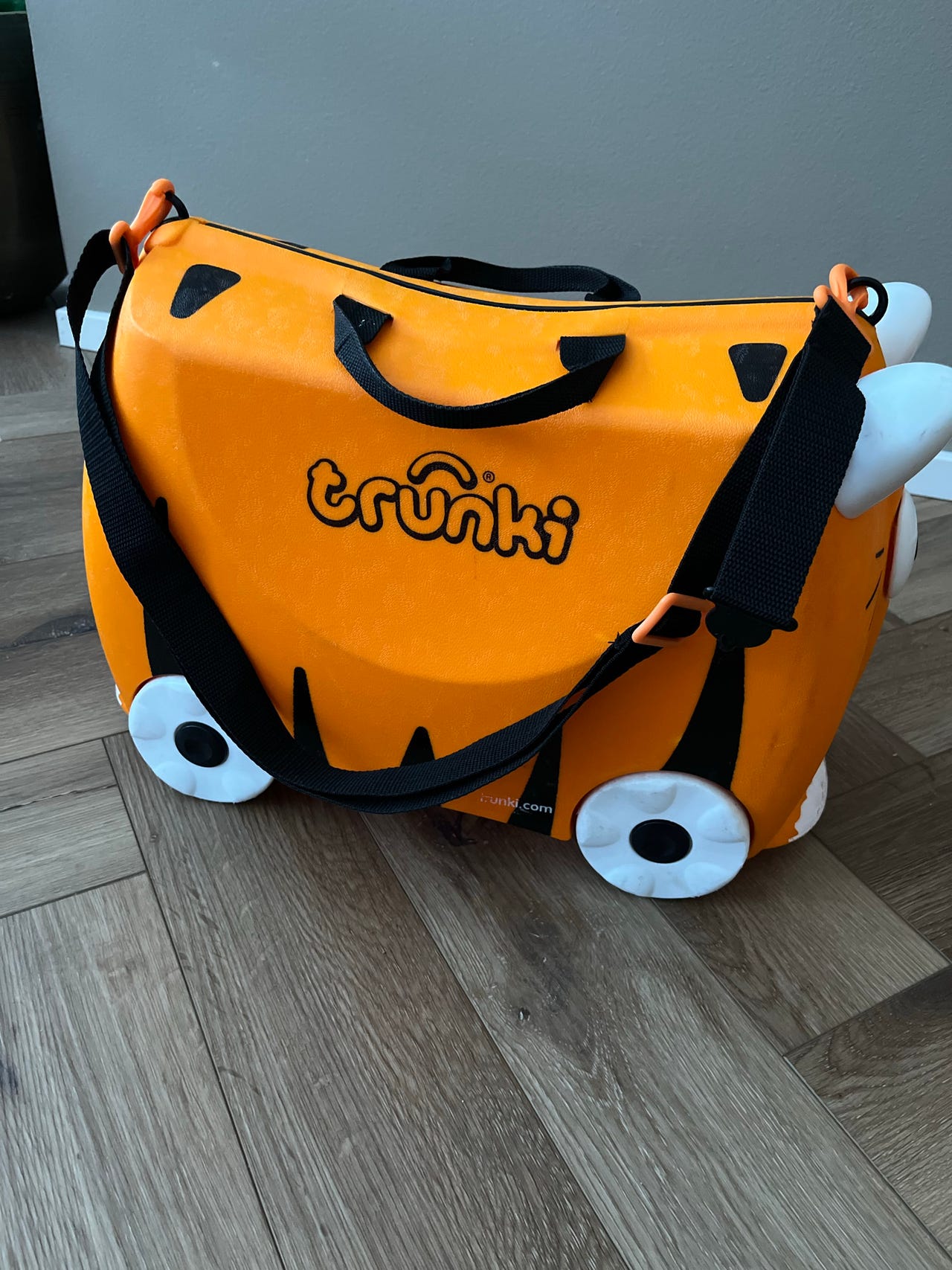 Trunki børnekuffert tiger orange plast | DBA