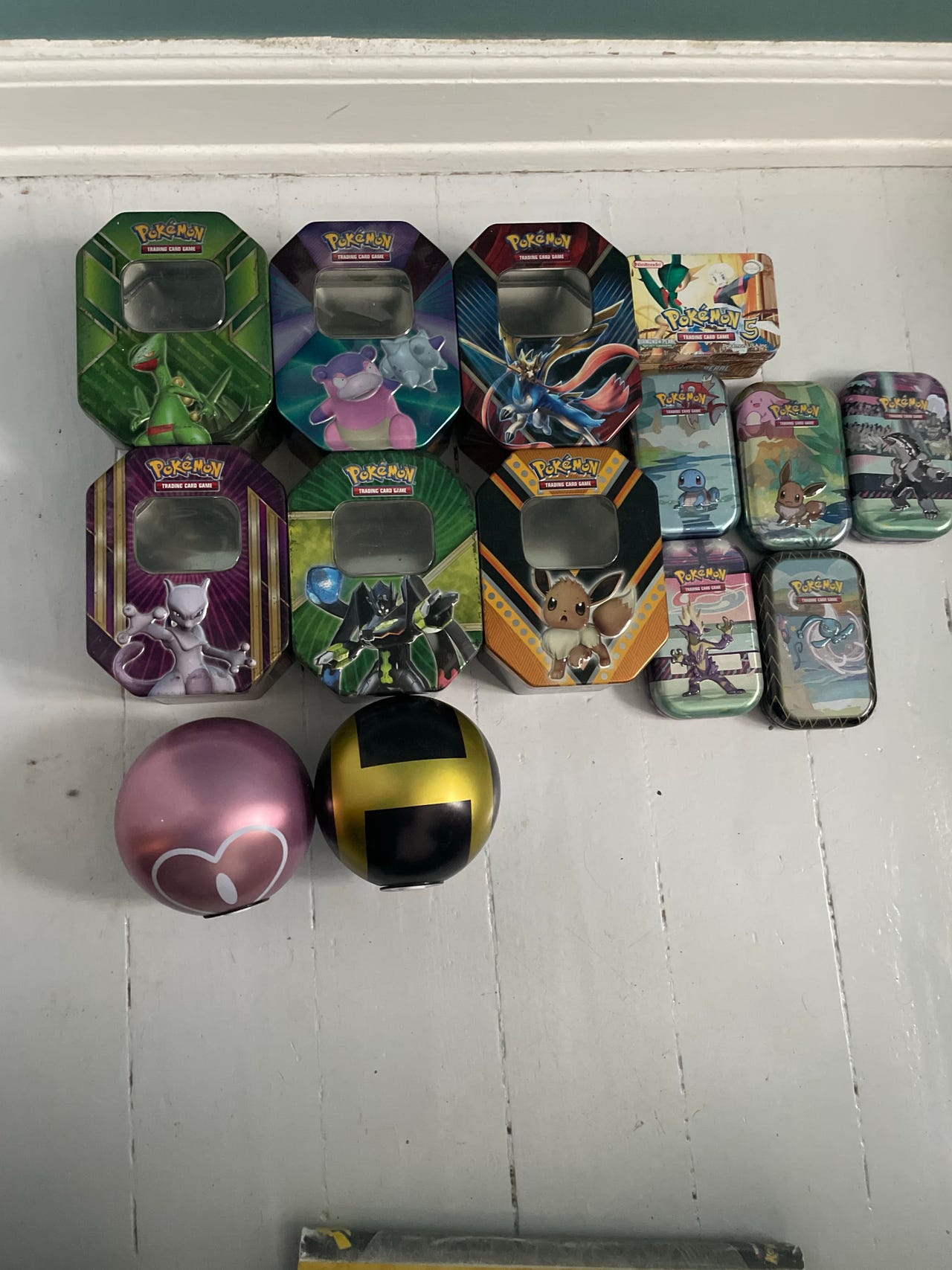 Pokémon Trading Card Game samling tins og pokéballs metalæsker | DBA