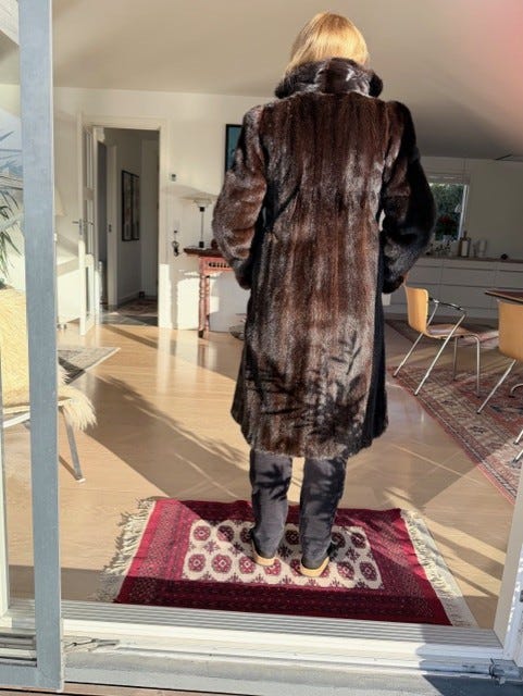 Smuk klassisk minkpels i mørkebrun | DBA