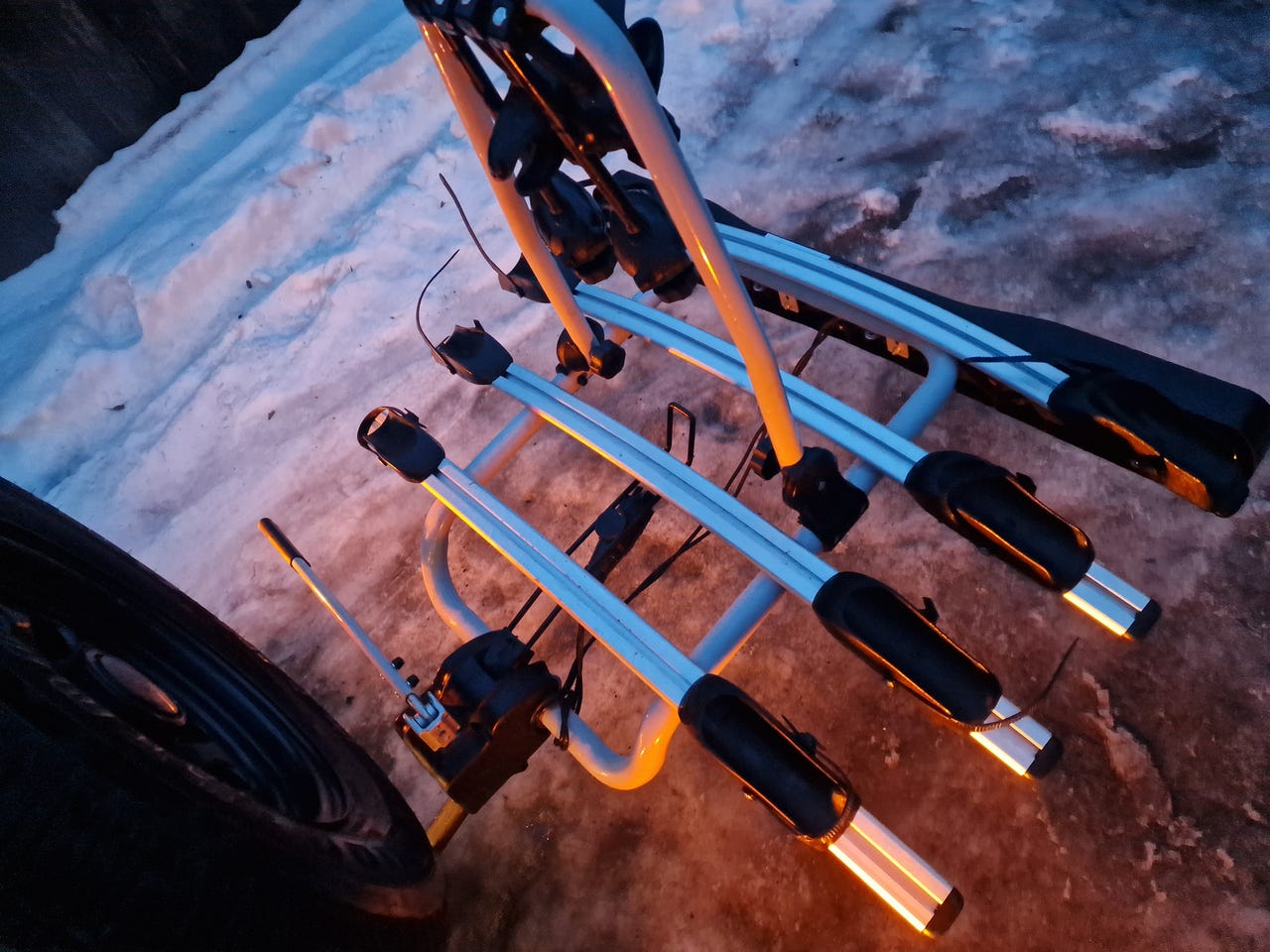 Branford Cykelholder til 4 cykler | DBA
