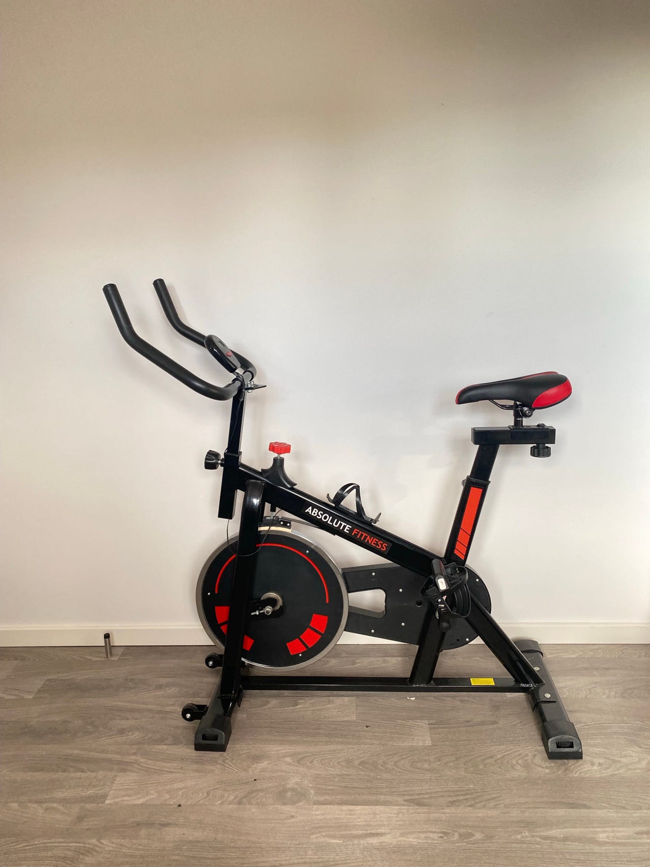 Absolute Fitness spinning cykel sort/rød | DBA