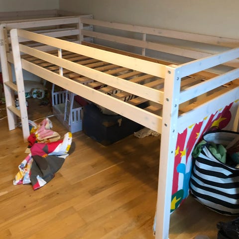 Højseng / Halvhøj seng | DBA