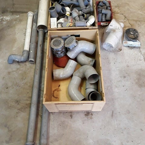 Parti afløbsrør & kloakfittings | DBA