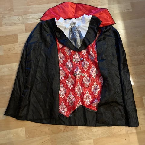 Fastelavns kostume dracula | DBA