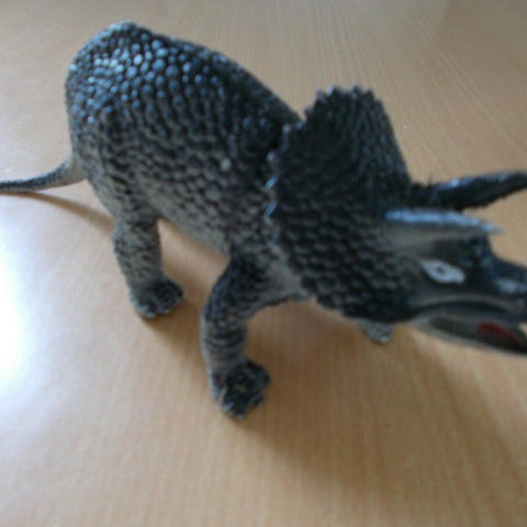 Løvefigur disney/bully, 25 kr ,dinosaur figurer,made andet mærke 15 kr ...