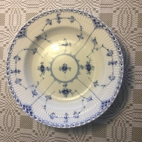 Royal Copenhagen Musselmalet Halvblonde suppetallerken 2 stk. | DBA