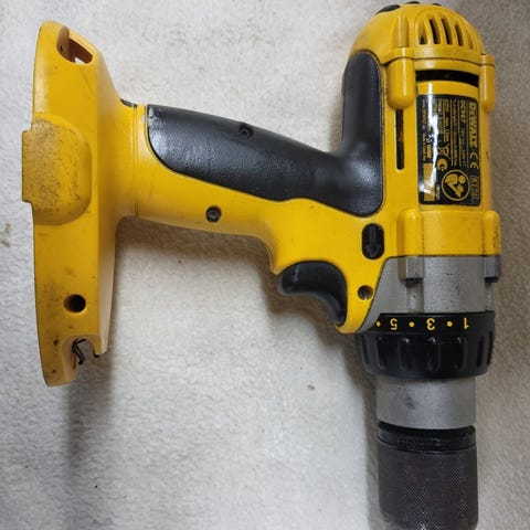 DeWalt DCD791 bore-/skruemaskine 18V | DBA