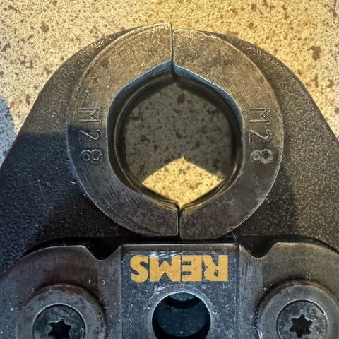 Rems Press maskine. | DBA