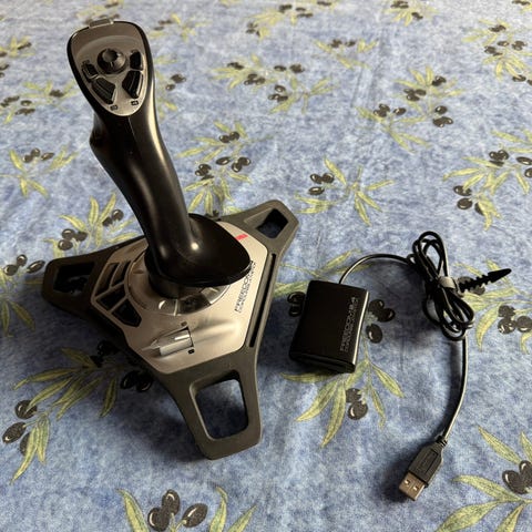 Logitech G Pro Flight Yoke-system og gashåndtag | DBA