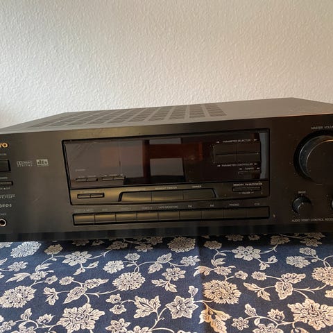 Tidligere topmodel fra Onkyo venstre stereokanal defekt | DBA