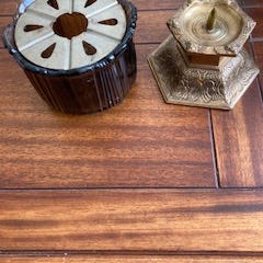 Lysestage lavet af grønlandsperler. | DBA