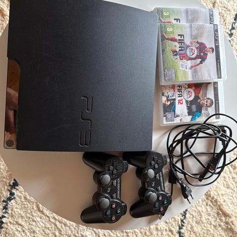 PS3 ultra slim med 9 spil | DBA