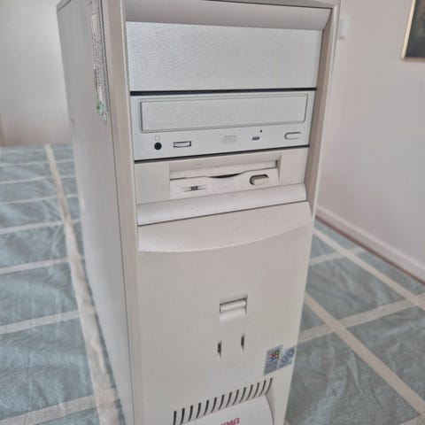 DELL RETRO WINDOWS XP 98 | DBA