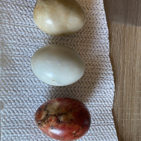 Æggebæger sæt - Eierrek - Met de kippen op stok - Polystone | DBA