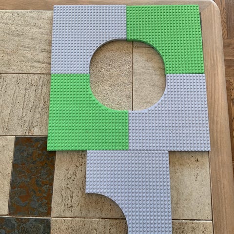 5 DINOSAURER OG EN LEGO DUPLO PLADE | DBA