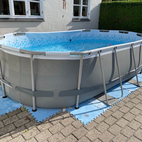 Bestway oval pool | DBA