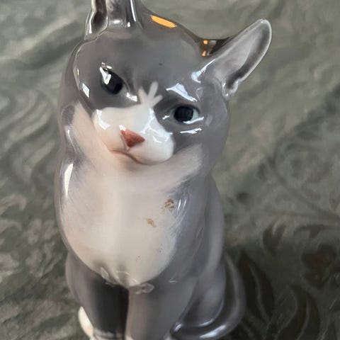 Legende grå kat, Royal Copenhagen figur nr 1803 eller 115 | DBA