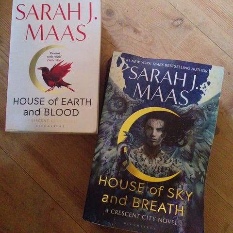 Sarah J. Maas Crescent City Bogserie | DBA