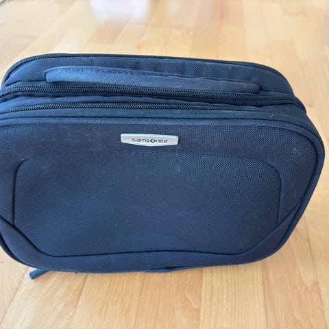 Samsonite toilettaske fra Samsonite (str. 29x21 cm) | DBA