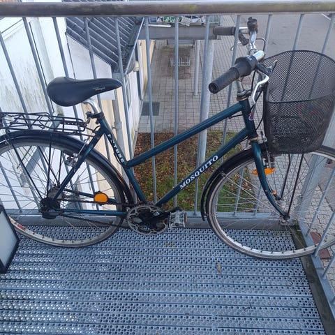 City Bike for Sale – Shimano Triple Crankset + 8-Speed Rear (24 Gears Total) | DBA