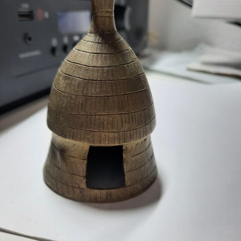 Ringeklokke - Bronze bordklokke eller andre, komplet med dens battan ...