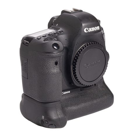 Canon EOS 6D Mark II | DBA