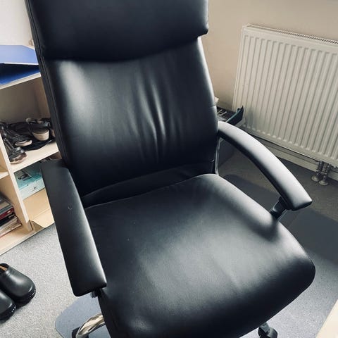 Bordeaux læderstol fra Hay | DBA