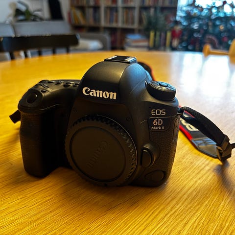 Canon EOS 6D Mark II | DBA