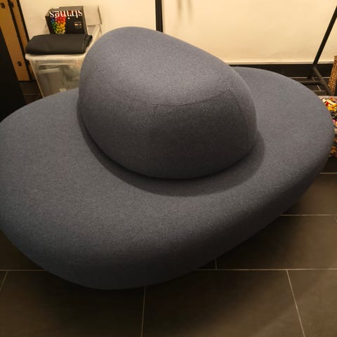 Super trendy 3-personers Hotel-Lounge-Sofa L244 cm fra Ellos | DBA