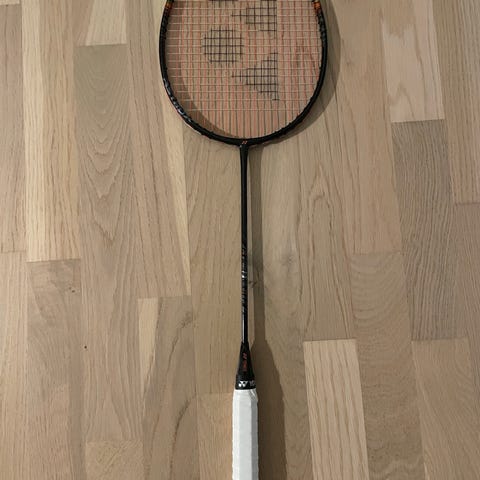 Yonex Astrox 88 Badmintonketcher | DBA