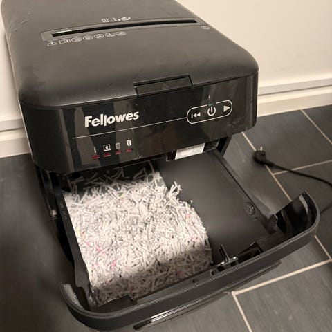 Fellowes 359-Pd Makulator sort samt olie | DBA