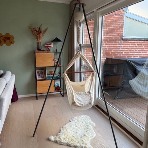 Moonboon slyngevugge med motor, stativ og afstivermadras | DBA