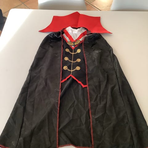 Fastelavns kostume dracula | DBA