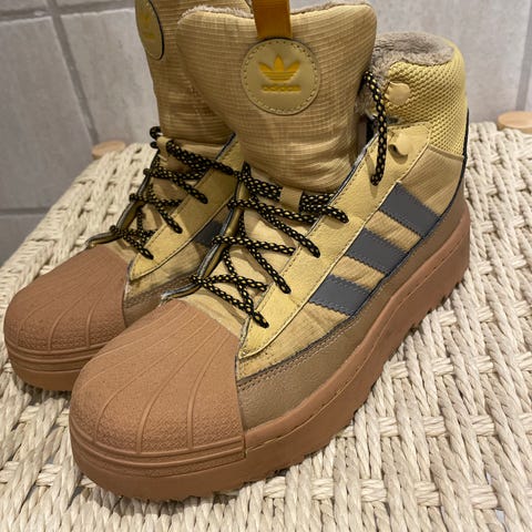 Adidas drenge sko str. 34 sort | DBA