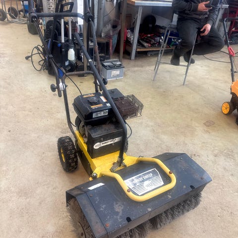 Fejemaskine, Texas Handy Sweep 600 TG med kost og dozerblad | DBA