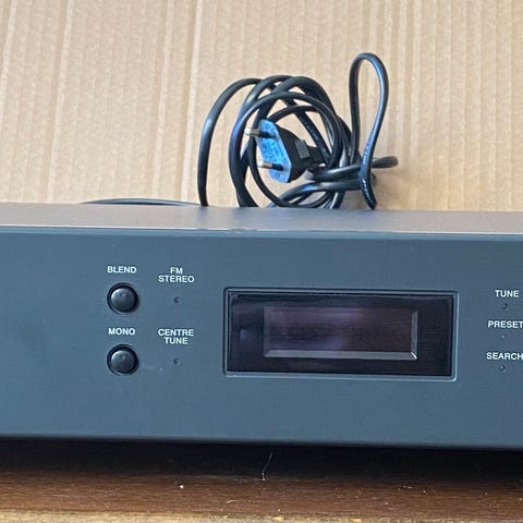 NAD 4225 Stereo Tuner | DBA