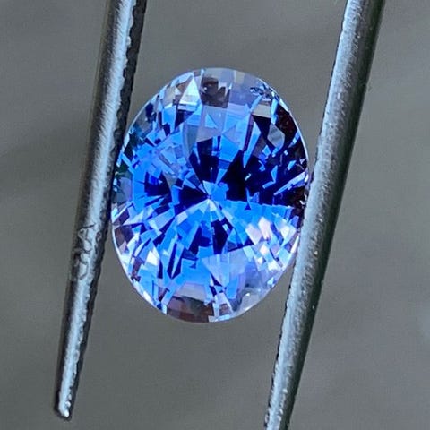 Tofarvet Safir - 1.71 ct - Antwerp Laboratory for Gemstone Testing ...