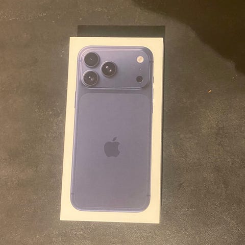 Apple iPhone 17 Pro. 256 GB. Silver/Sølv. | DBA