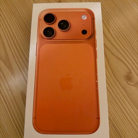 Apple iPhone 17 Pro. 256 GB. Silver/Sølv. | DBA