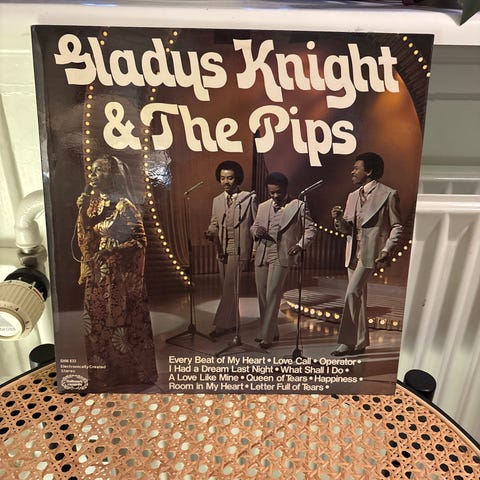 Gladys Knight And The Pips: Juke Box Giants | DBA