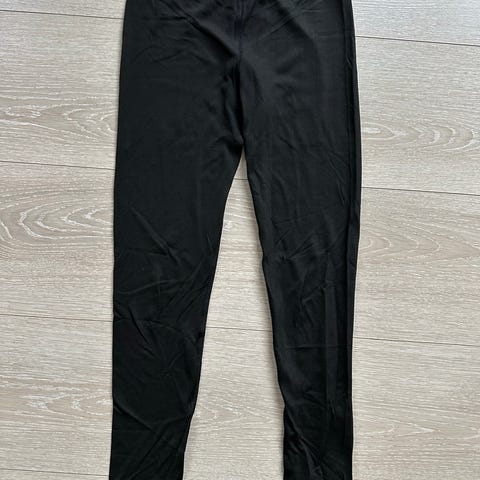 Ubrugte Helly Hansen dame merino 3/4 skiunderbukser | DBA