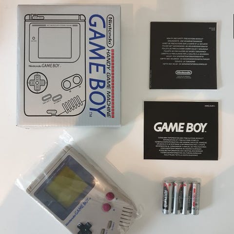 Nintendo - Gameboy Classic - White DMG-01 1989 Console - new state ...