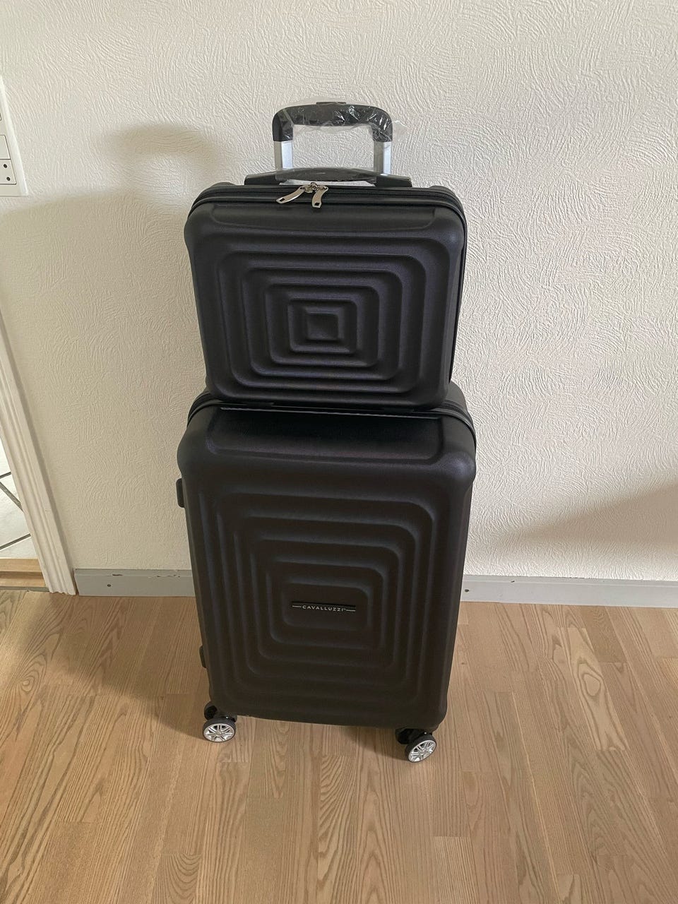 Cavalluzzi | Tasker og punge | Til salg | DBA