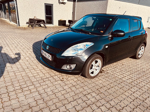 Brugtbil til salg: Suzuki Swift - 2011 - Sort - 94 Hk - Hatchback 5-dørs | DBA.dk